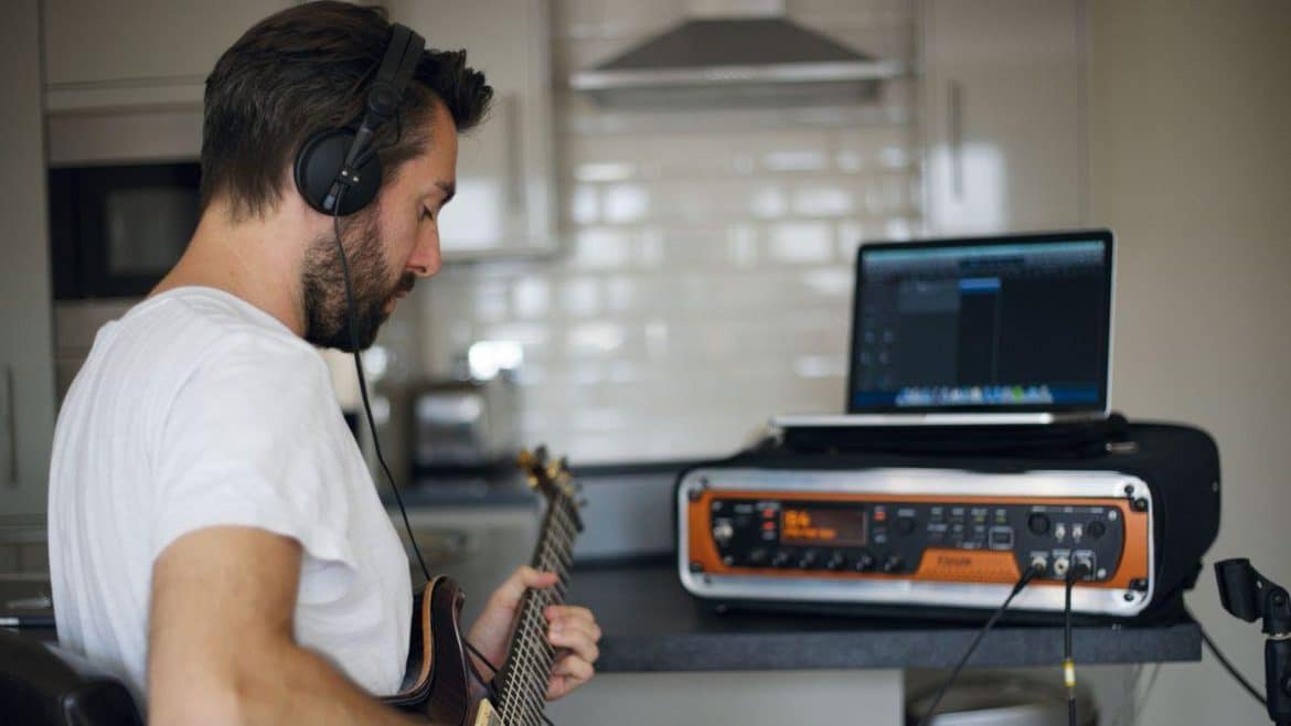 The Art of Music Collaboration: 7 Do's and Don’ts